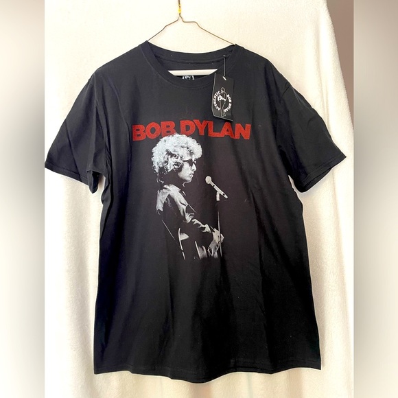 The Thread Shop | Shirts | Authentic Bob Dylan Tshirt Size Large | Poshmark